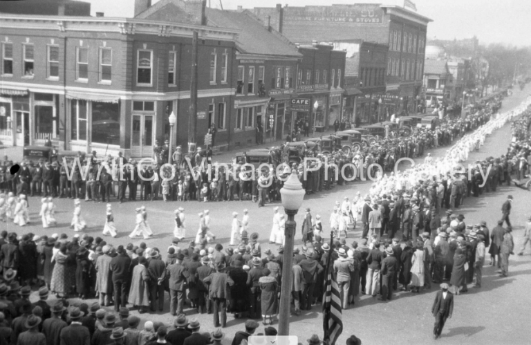 Blue Ribbon Day Parade | W7thCo